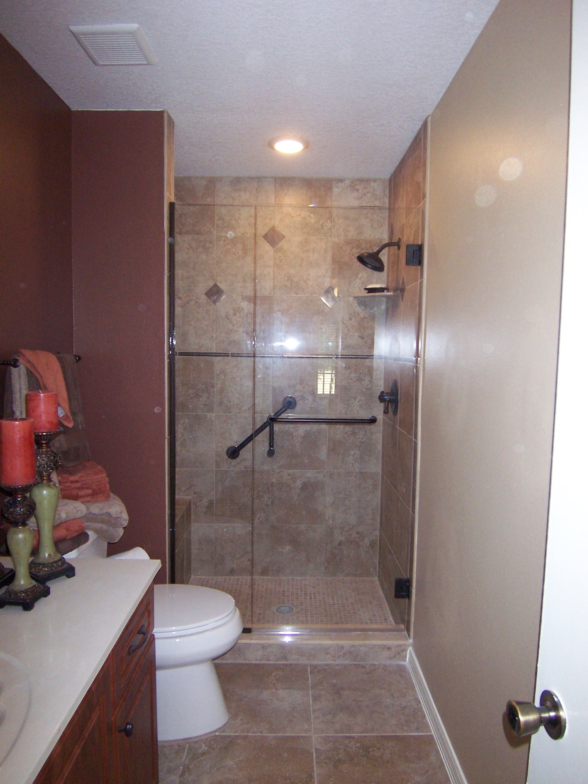 Inline Panels & 3/8" Frameless Glass Shower Doors in Orlando