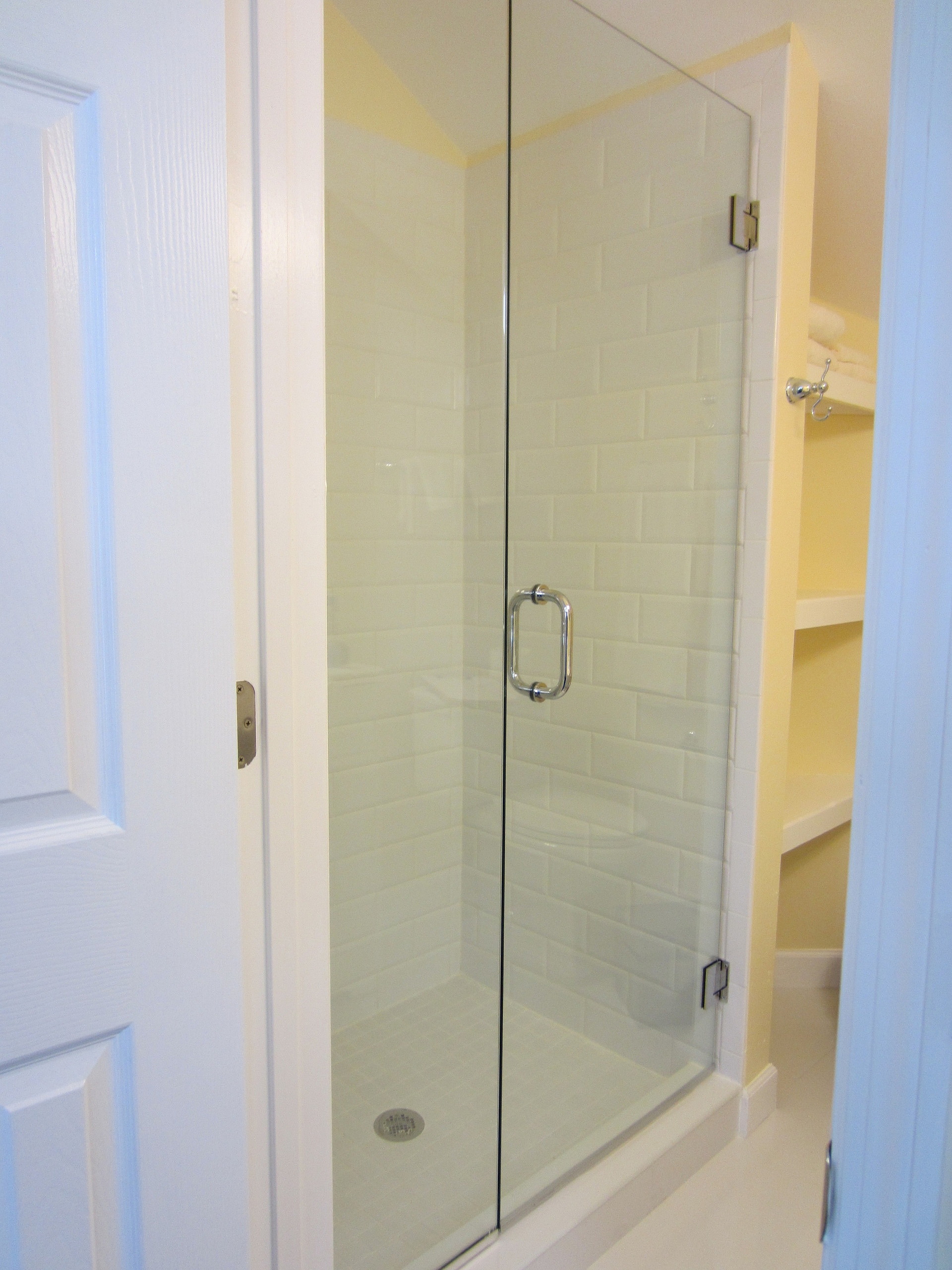 Inline Panels & 3/8" Frameless Glass Shower Doors in Orlando
