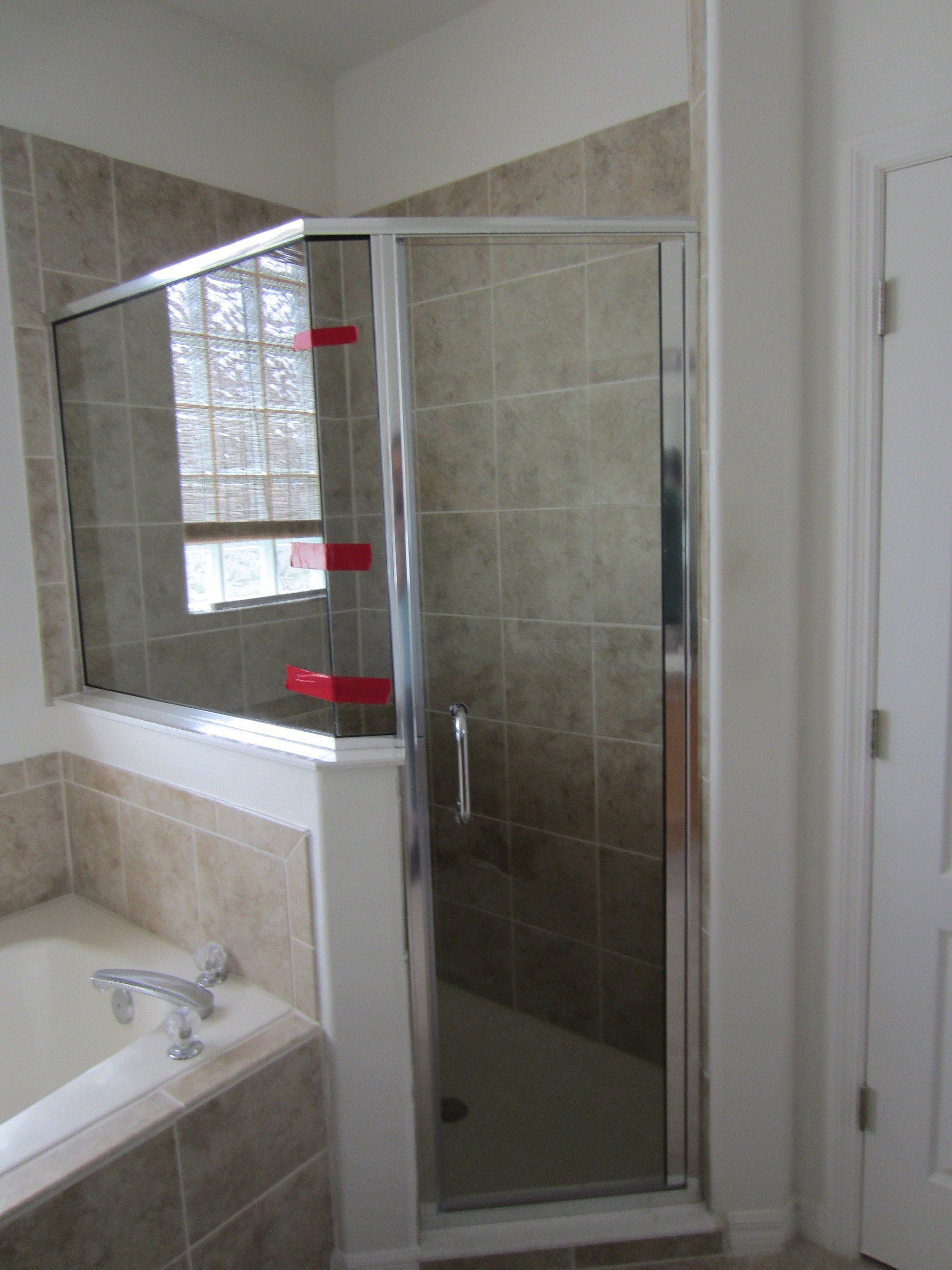 Semi Frameless - 1/4" Semi Frameless Shower Doors Gallery